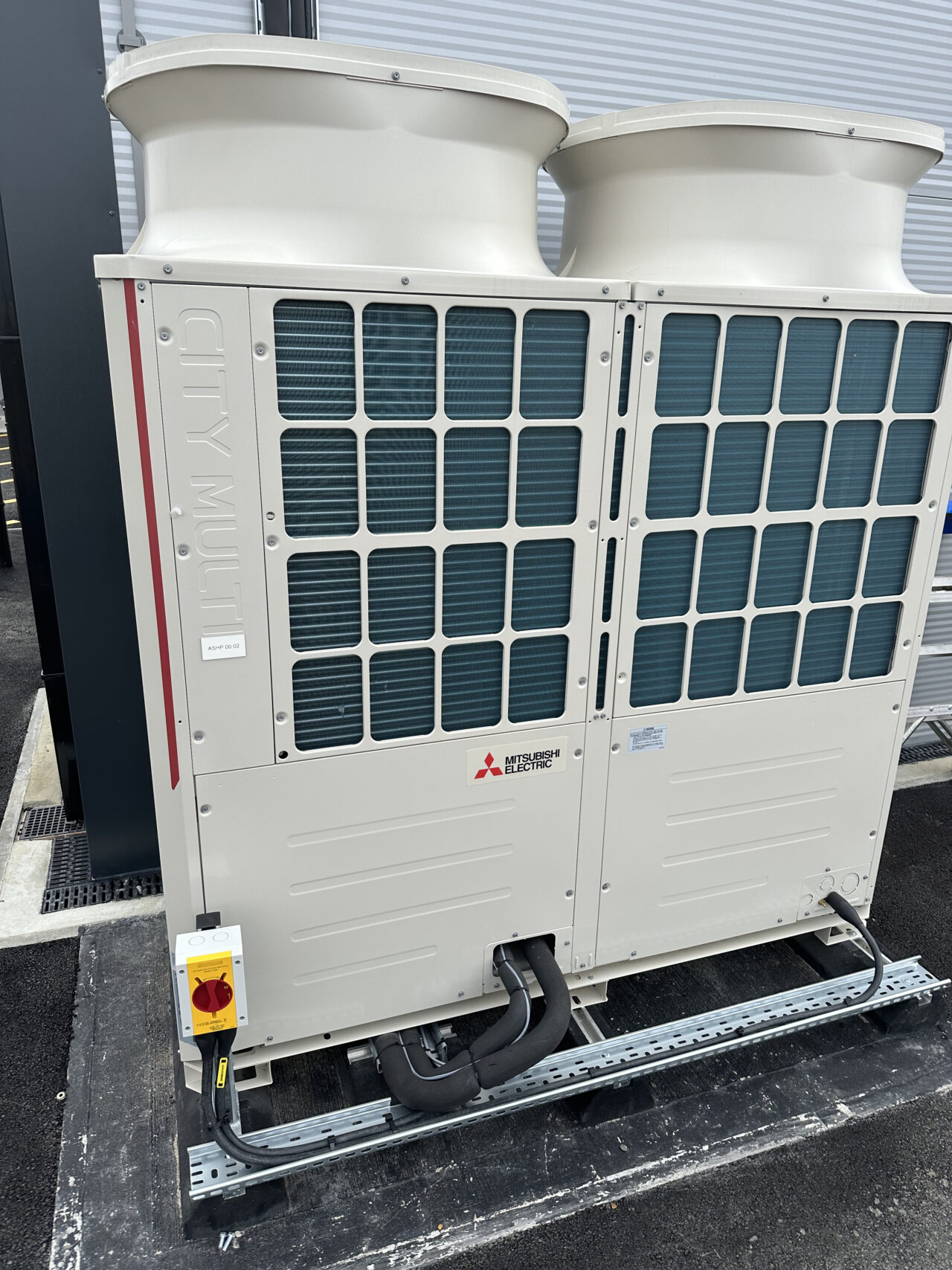 Test Flight Simulator Building for BAE Systems - Comfort Cooling ...